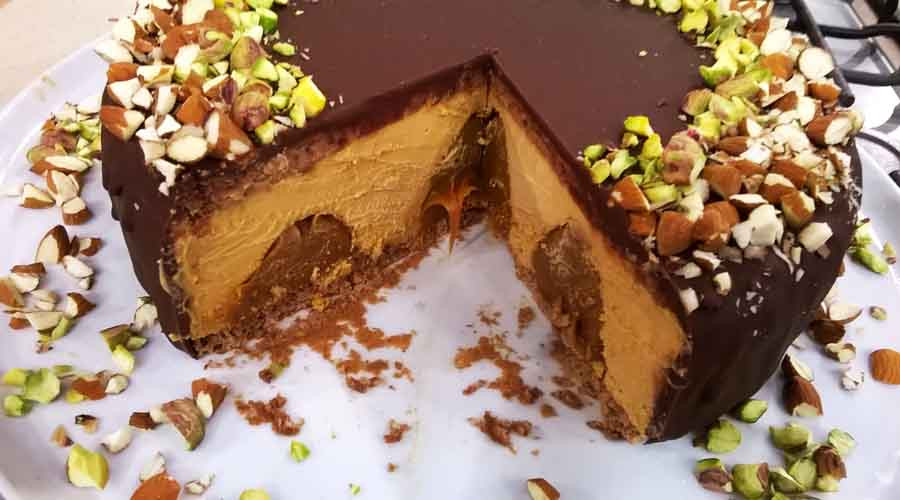 Alfajores helados con corazón de dulce de leche y galletitas de ...