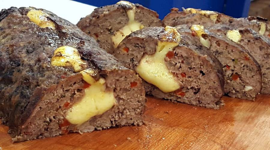 Pan de carne relleno de queso - Cocineros Argentinos