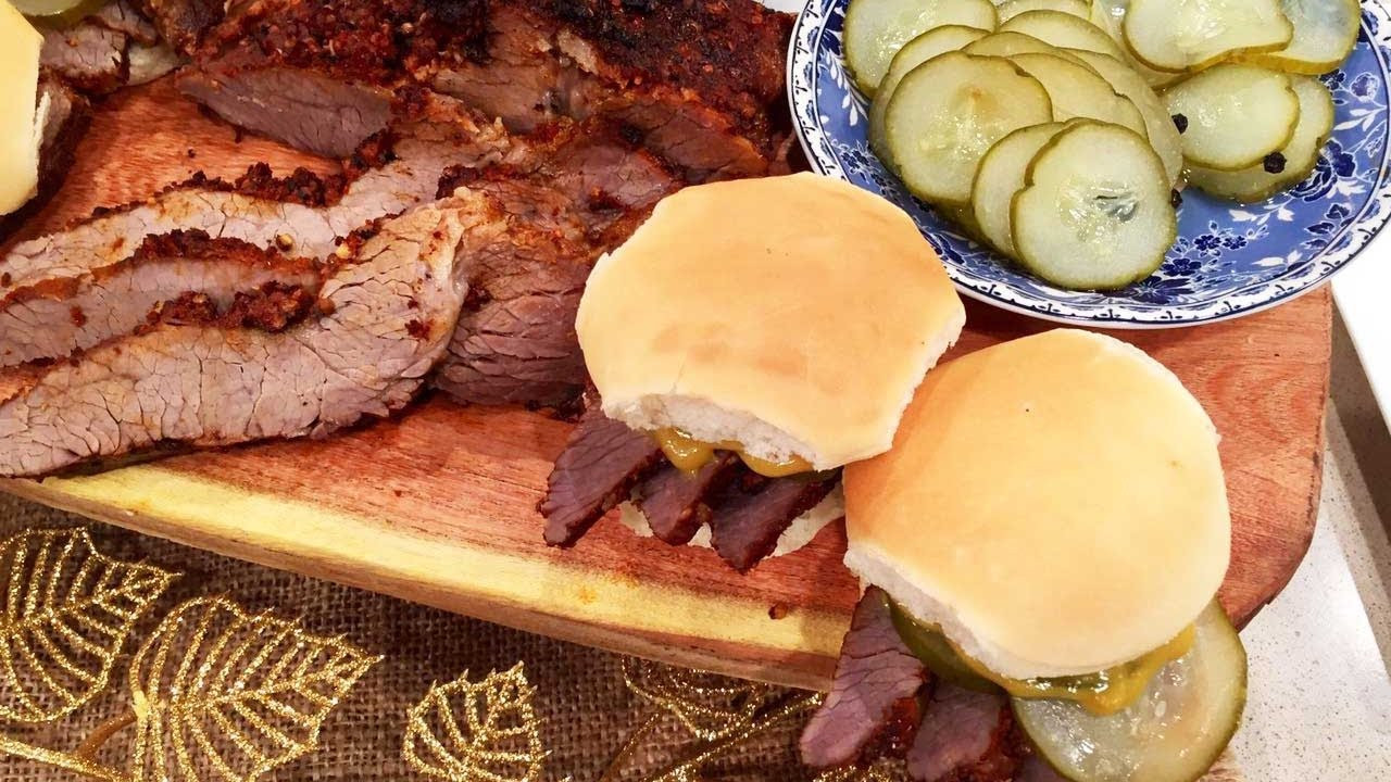 Pastrón casero con pepinos agridulces para las fiestas - Cocineros ...