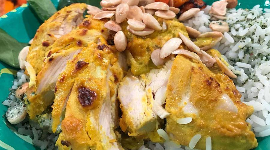 Pollo al curry con coliflor gratinado - Cocineros Argentinos