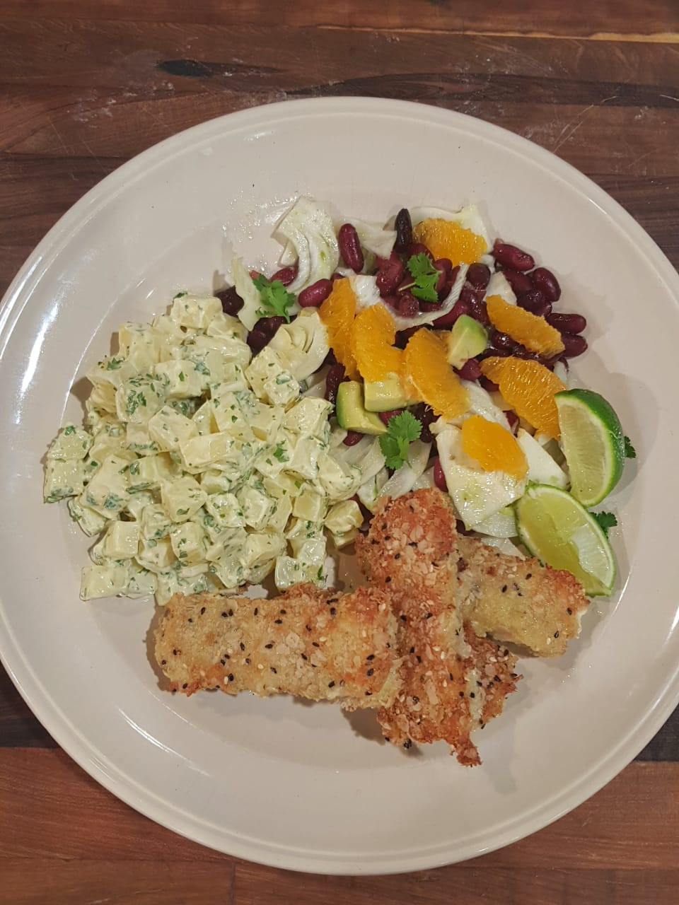 Nuggets de pescado y ensalada de papas - Cocineros Argentinos
