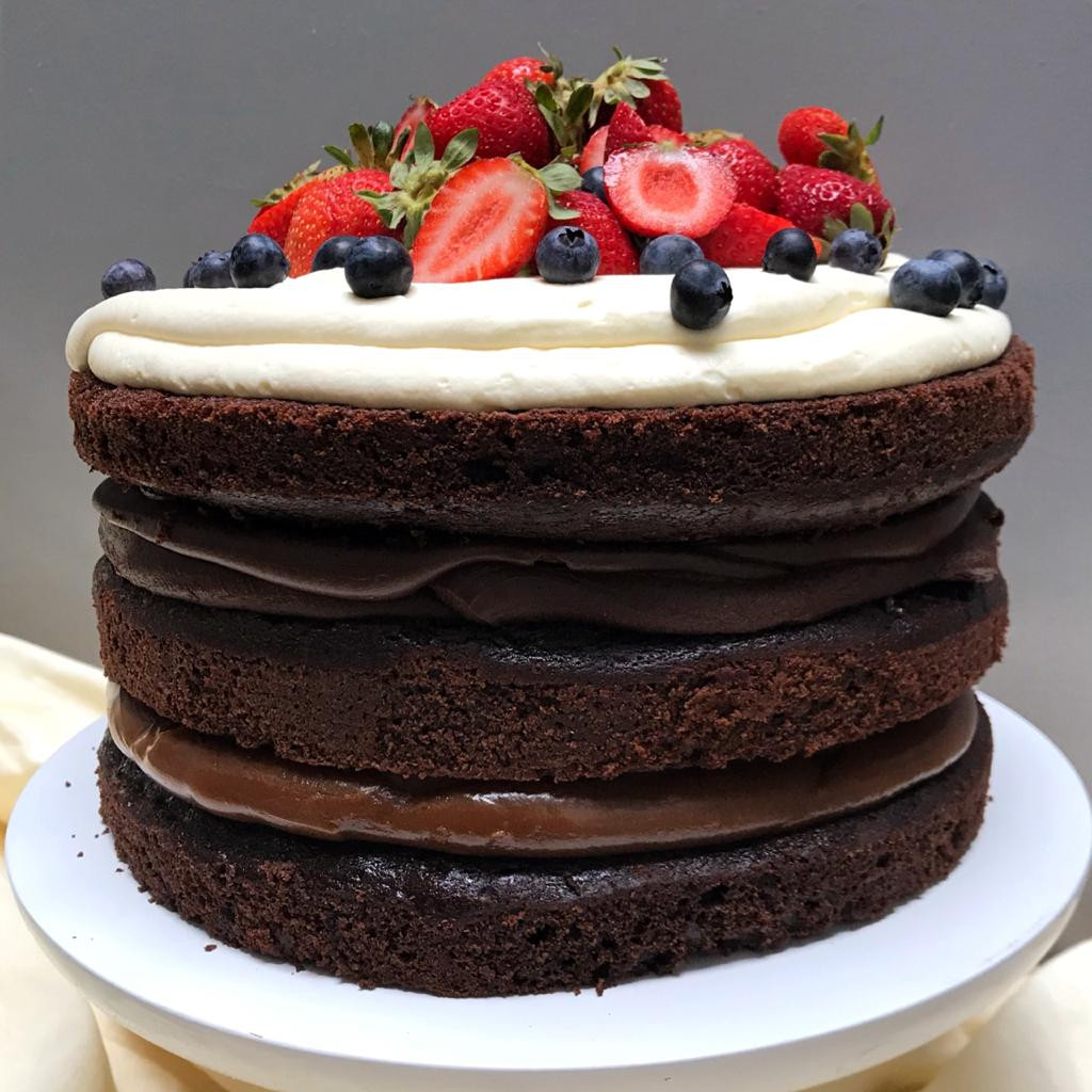 TORTA DE CHOCO, CHANITLLY Y FRUTILLAS - Cocineros Argentinos