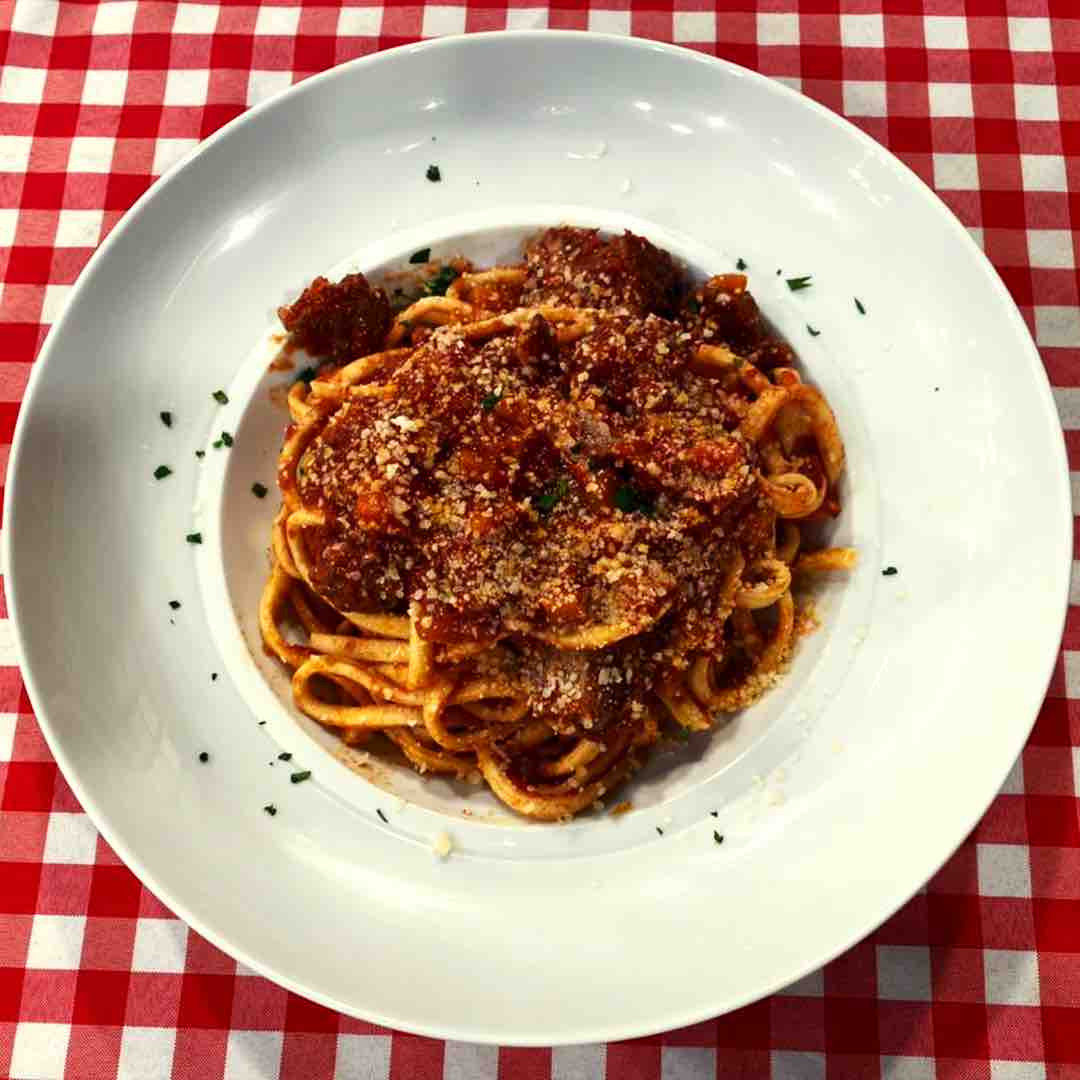 RAGÚ CON PASTA - Cocineros Argentinos