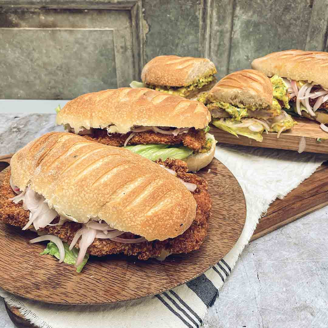 SANDWICH DE MILANESA DE BONDIOLA - Cocineros Argentinos