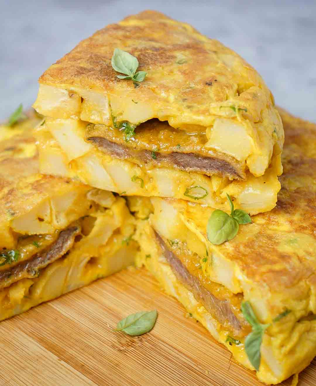 TORTILLA RELLENA CON MILANESA - Cocineros Argentinos