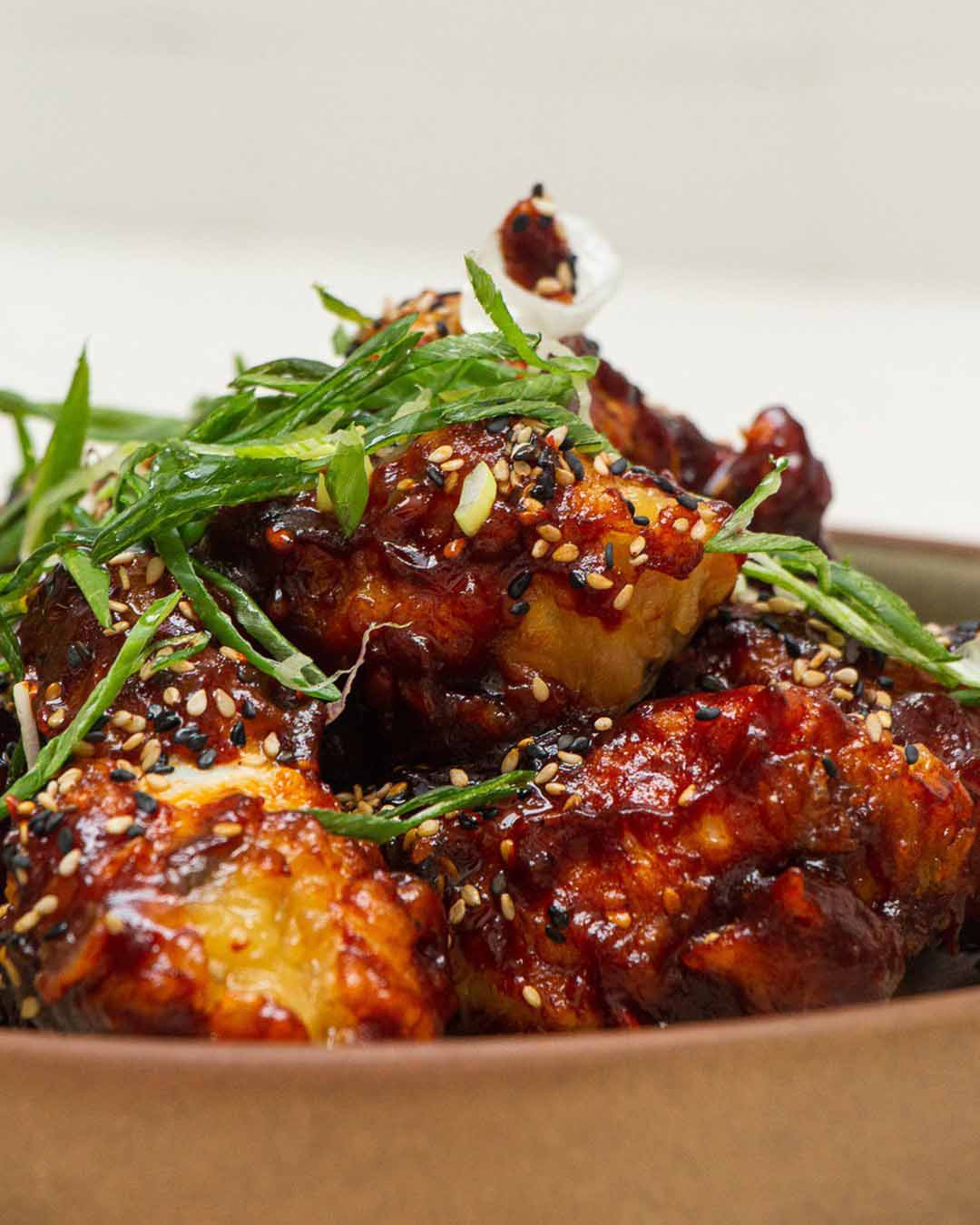 POLLO FRITO CON SALSA PICANTE COREANO - Cocineros Argentinos