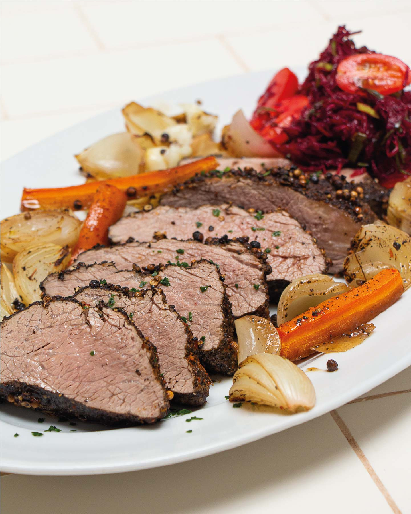 COLITA DE CUADRIL CON VEGETALES ASADOS - Cocineros Argentinos