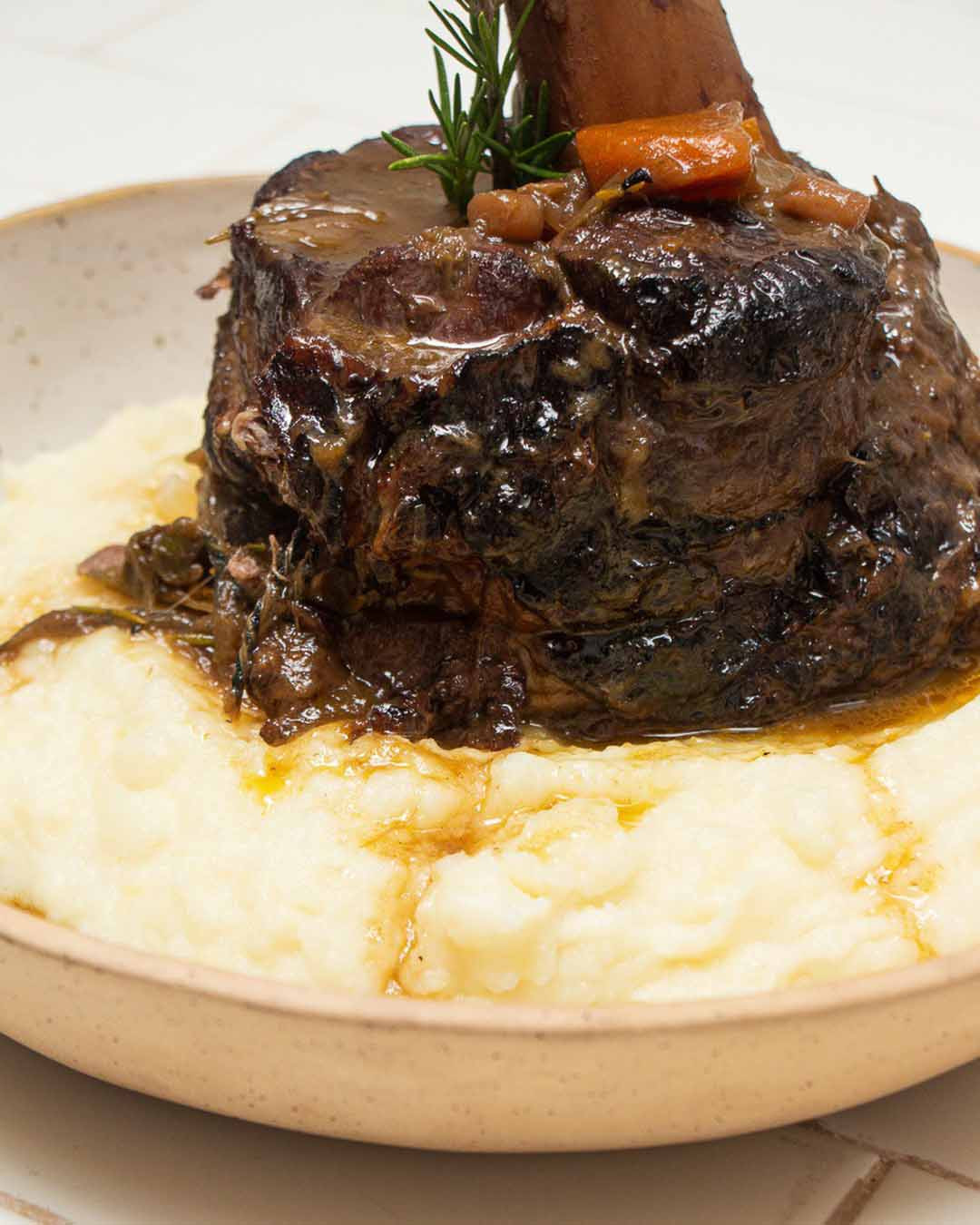 OSOBUCO CON PURÉ - Cocineros Argentinos