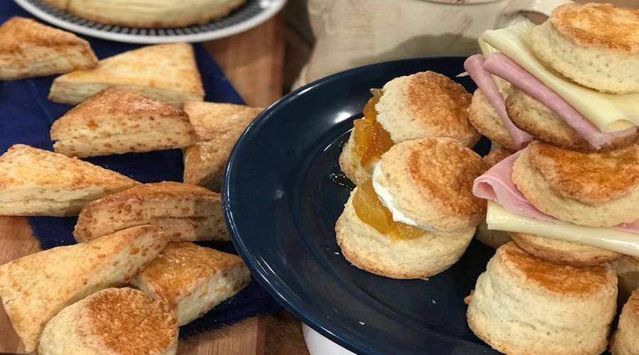 Scons clásicos y de queso - Cocineros Argentinos