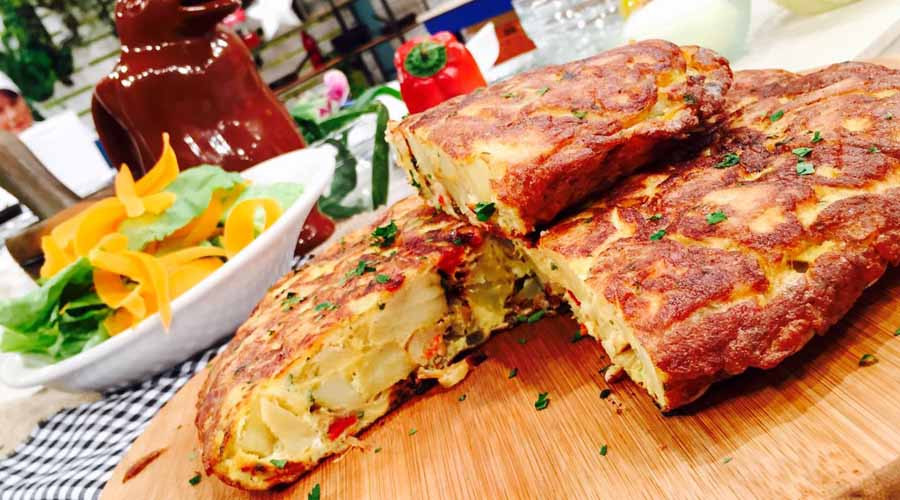 Tortilla de papa por el Mago Chester - Cocineros Argentinos